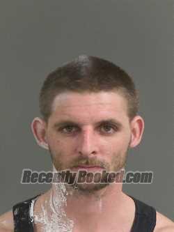 Recent Booking / Mugshot for DANIEL TYLER SAMS in Charleston County ...