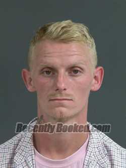 Recent Booking / Mugshot for DAVID DENNIS KNIGHT in Charleston County ...