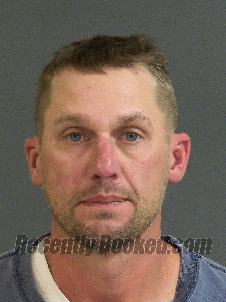 Recent Booking / Mugshot for MATTHEW JOHN PAULES in Charleston County ...