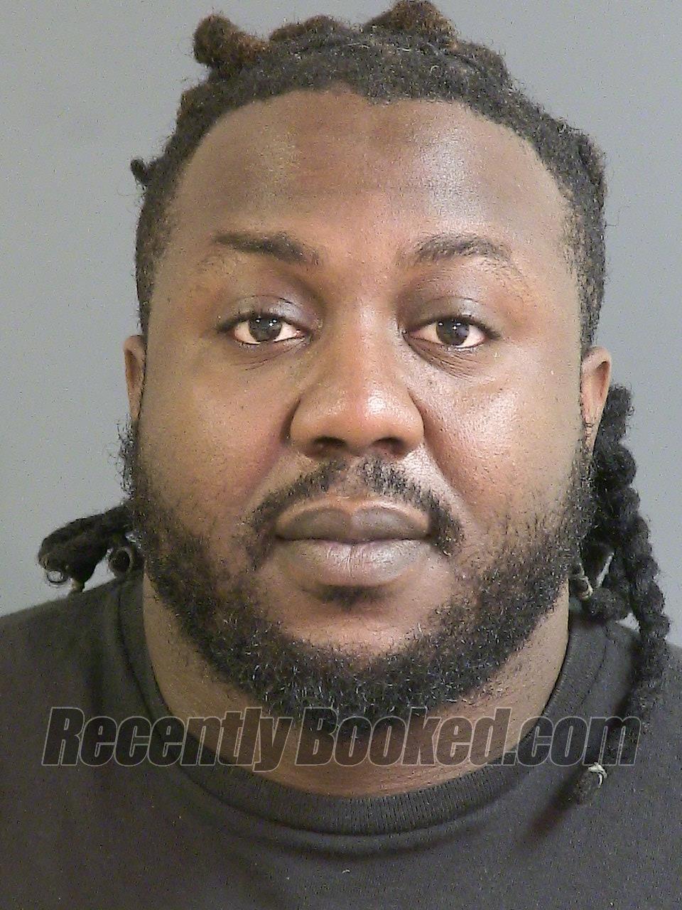 Recent Booking / Mugshot for DARIUS ALEXANDER PRIESTER in Charleston ...