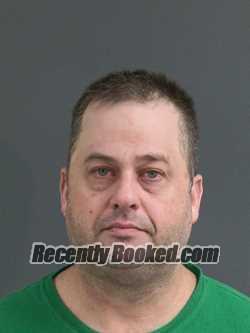 Recent Booking / Mugshot for ROBERT STEPHEN HOYE in Charleston County ...