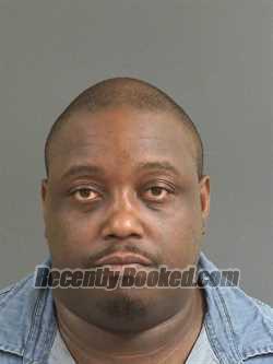 Recent Booking / Mugshot for CHARLES EDWARD THOMAS in Charleston County ...