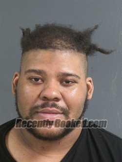 Recent Booking / Mugshot for DEVANTE RAQUILLE BROWN in Charleston County, South Carolina