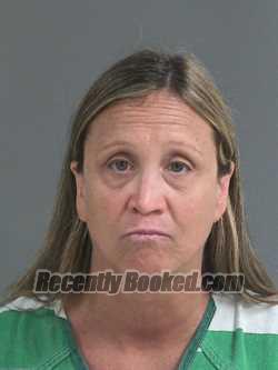 Recent Booking / Mugshot for ASHLEY THOMAS CREECH in Charleston County ...