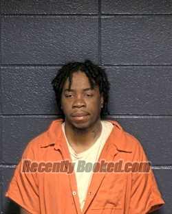 Recent Booking / Mugshot for LAKENDRICK JAMES LANE in DeSoto Parish ...