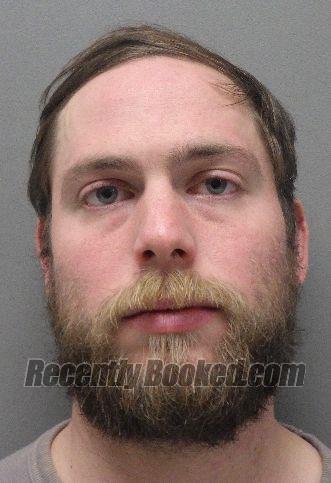 Recent Booking / Mugshot for TYLER JAMES PITSON in Ouachita Parish ...
