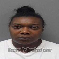 Recent Booking / Mugshot for KEYMORAL MONIQUE BOOKER in Ouachita Parish ...