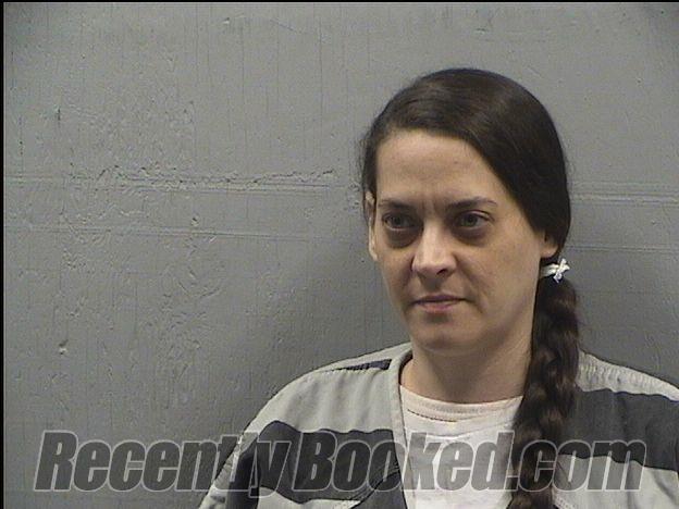 Recent Booking / Mugshot for EMILY MOFFETT in St Tammany Parish, Louisiana