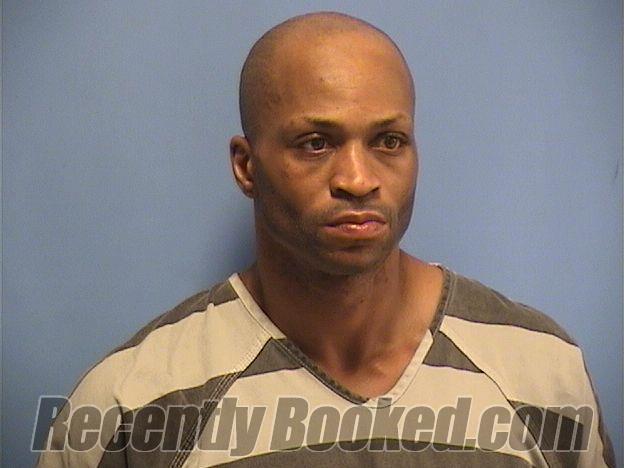 Recent Booking / Mugshot for BENJAMIN GILLESPIE in St Tammany Parish ...