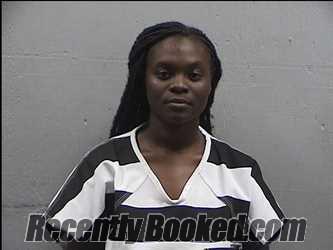 Recent Booking / Mugshot for SHANEKA TAYLOR in St Tammany Parish, Louisiana