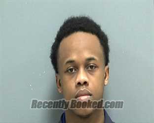 Recent Booking / Mugshot for RODREQUIS ANTHONY WARREN in Darlington ...