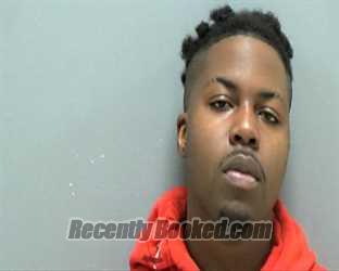 Recent Booking / Mugshot for TREVON MALEEK JACKSON in Darlington County ...