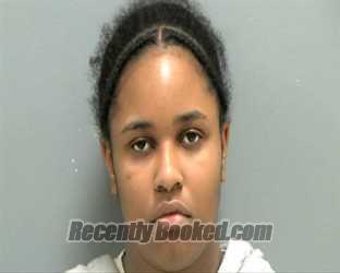 Recent Booking / Mugshot for KALIYAH RAEYLNN OWENS in Darlington County ...