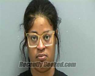 Recent Booking / Mugshot for SHANTORIA SHAREL JAMES in Darlington ...