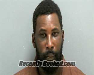 Recent Booking / Mugshot for MICHAEL QUINTEL ABSON in Darlington County ...