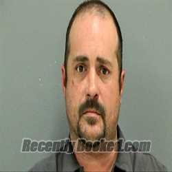 Recent Booking / Mugshot for ROBERT GENE WINDHAM in Darlington County ...