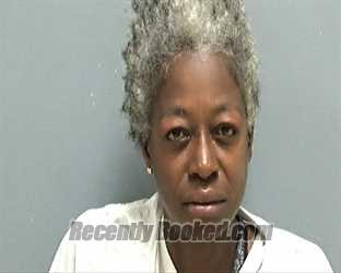 Recent Booking / Mugshot for XYNA MARCELLA ROSS in Darlington County ...
