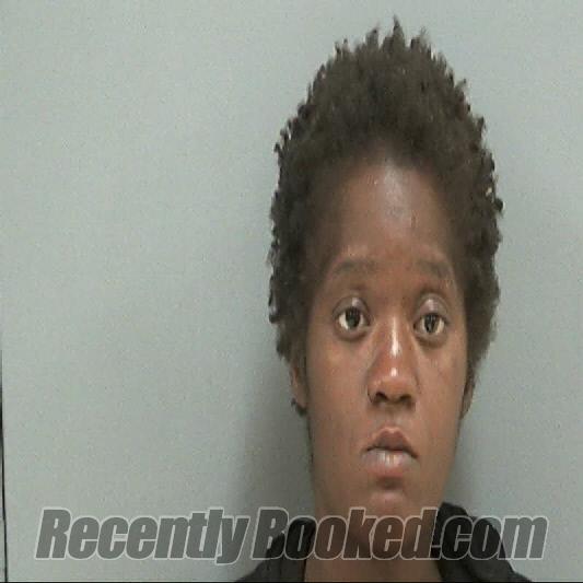 Recent Booking / Mugshot for VICTORIA CHERELLE MORRIS in Darlington ...