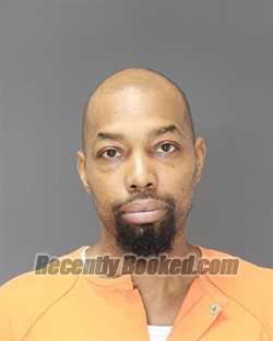 Recent Booking / Mugshot for DEXTER HUBBARD in Bergen County, New Jersey