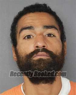 Recent Booking / Mugshot for LEONARD R CASTRO in Bergen County, New Jersey