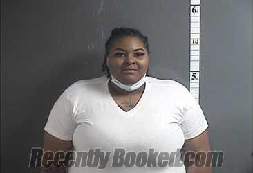 Recent Booking / Mugshot for JAQUANDA N PIERCE in Cumberland County ...
