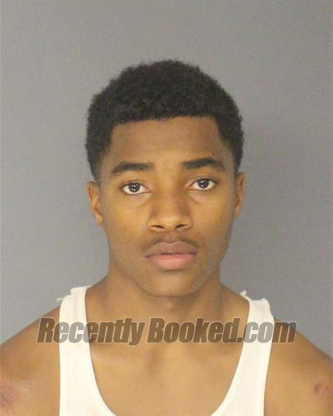 Recent Booking / Mugshot for AHMAAD L QUALLS in Essex County, New Jersey