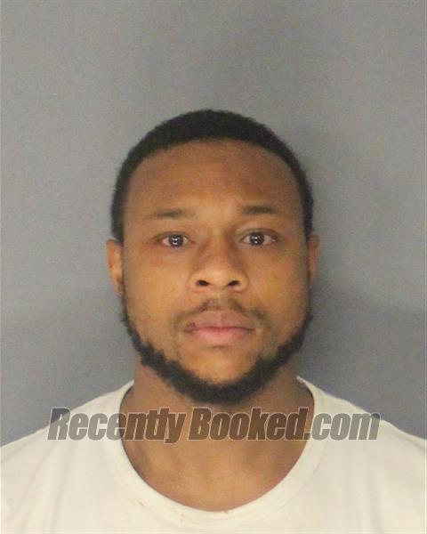 Recent Booking / Mugshot for GREGORY M MAXWELL in Essex County, New Jersey