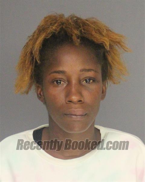 Recent Booking / Mugshot for DAJA HARRIS in Essex County, New Jersey