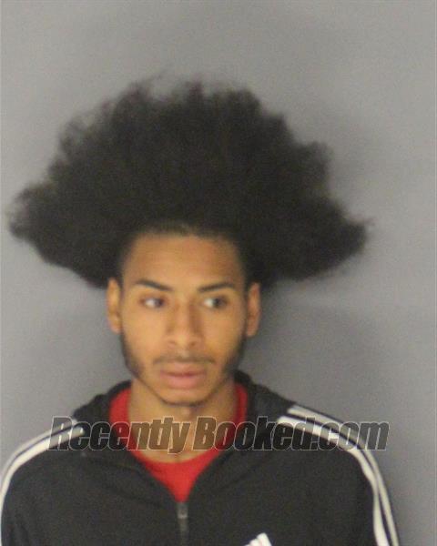 Recent Booking / Mugshot for EDWIN R SANCHEZ in Essex County, New Jersey