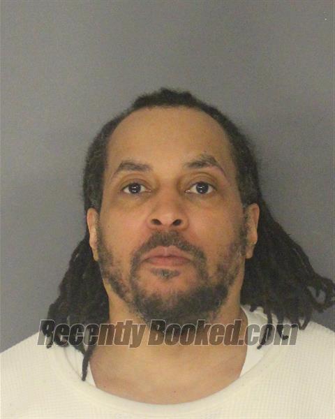 Recent Booking / Mugshot for DARYL SAMPSON in Essex County, New Jersey