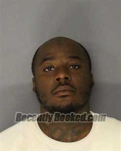 Recent Booking / Mugshot for LARRY D PRESSLEY in Essex County, New Jersey