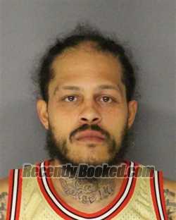 Recent Booking / Mugshot for ROBERT J CALDERON in Essex County, New Jersey