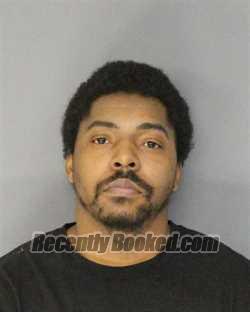 Recent Booking / Mugshot for LASHON J TURNER in Essex County, New Jersey