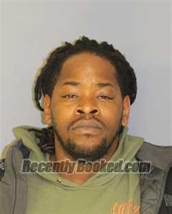 Recent Booking / Mugshot for TREON W CRAWFORD in Essex County, New Jersey