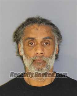 Recent Booking / Mugshot for ROBERT FOSTER in Essex County, New Jersey