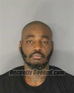 Recent Booking / Mugshot for OMAR WRIGHT in Essex County, New Jersey