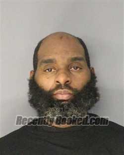 Recent Booking / Mugshot for LARRY A JOHNSON in Essex County, New Jersey