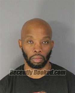 Recent Booking / Mugshot for DAMION L MIKELL in Essex County, New Jersey