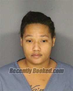 Recent Booking / Mugshot for KIESHA WILLIAMS in Essex County, New Jersey