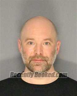 Recent Booking / Mugshot for SCOTT H HURRING in Essex County, New Jersey