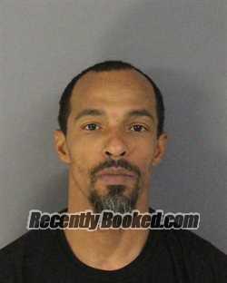 Recent Booking / Mugshot for TONY W DAVIS in Essex County, New Jersey