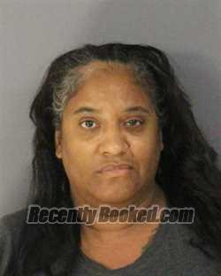 Recent Booking / Mugshot for JENNIFER NIEVES in Essex County, New Jersey