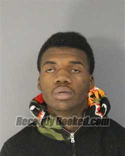 Recent Booking / Mugshot for SHAMEER WHITEHEAD in Essex County, New Jersey