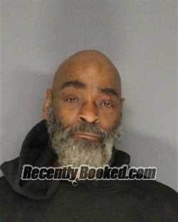 Recent Booking / Mugshot for DONALD WALKER in Essex County, New Jersey