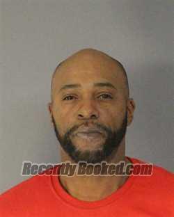 Recent Booking / Mugshot for BILLY J DAVIS in Essex County, New Jersey