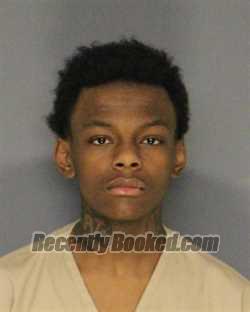 Recent Booking / Mugshot for ZAHI FLYTHE in Essex County, New Jersey