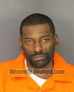 Recent Booking / Mugshot for ROBERT HAYWARD in Essex County, New Jersey