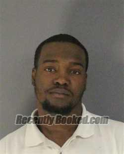 Recent Booking / Mugshot for ANTHONY SOLOMON in Essex County, New Jersey