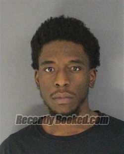 Recent Booking / Mugshot for MICHAEL MCWHITE in Essex County, New Jersey