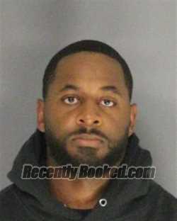 Recent Booking / Mugshot for MICHAEL R BECTON in Essex County, New Jersey